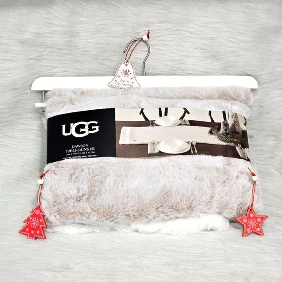 UGG | Holiday | Ugg 72inch Table Runner | Poshmark